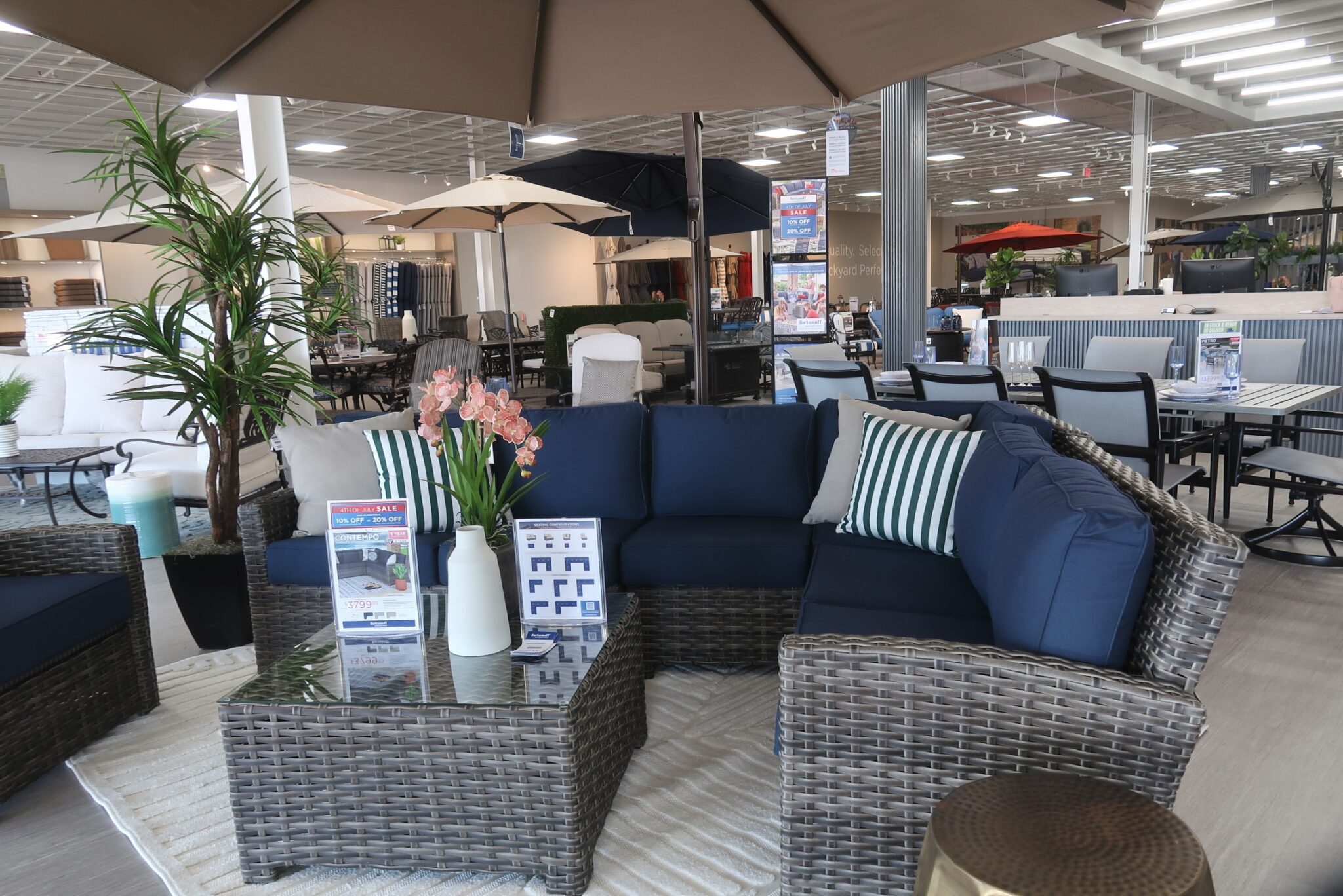 Outdoor furniture store opens in Bailey’s Crossroads - Annandale Today